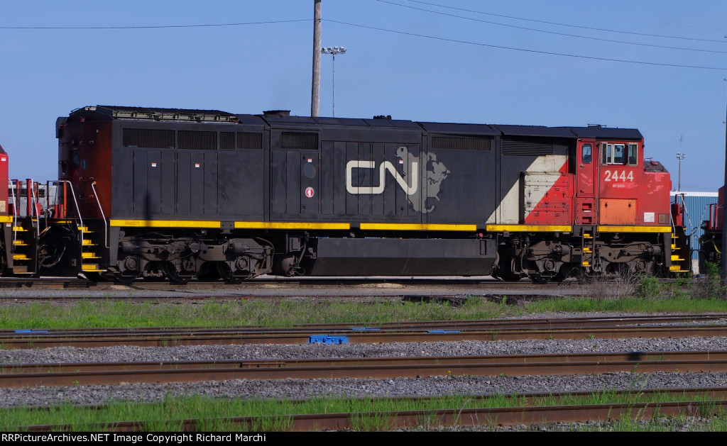 CN 2444